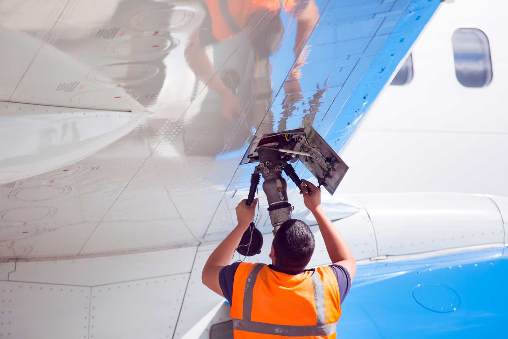 How Do Aircraft Management Companies Work?