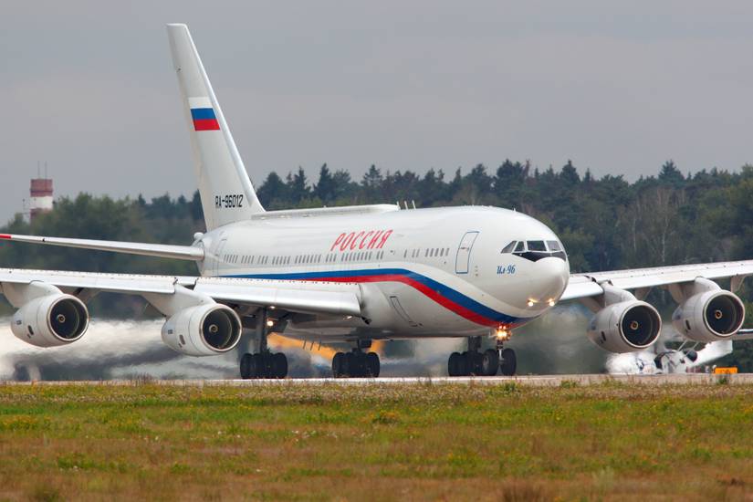 Everything You Need To Know About Vladimir Putin's Ilyushin Il-96 ...