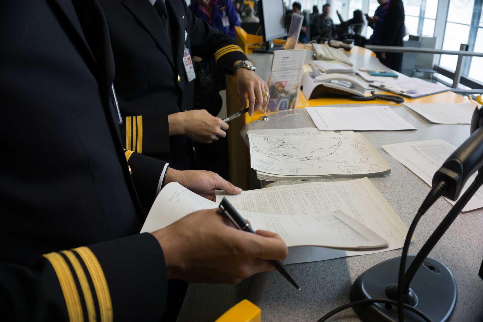 Examined: The Tasks Pilots Have To Do That You Might Not Know About