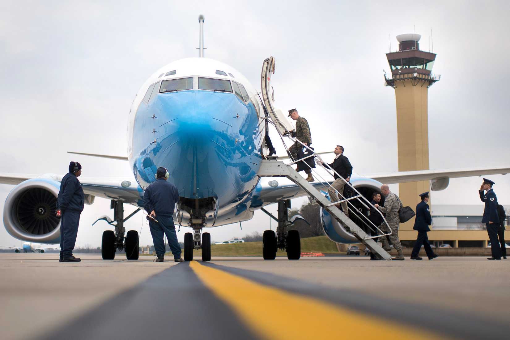 Top 5: The World's Coolest Modified Boeing 737s