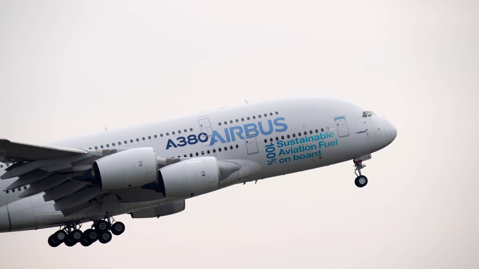 Can The Airbus A380 Fly On One Engine?