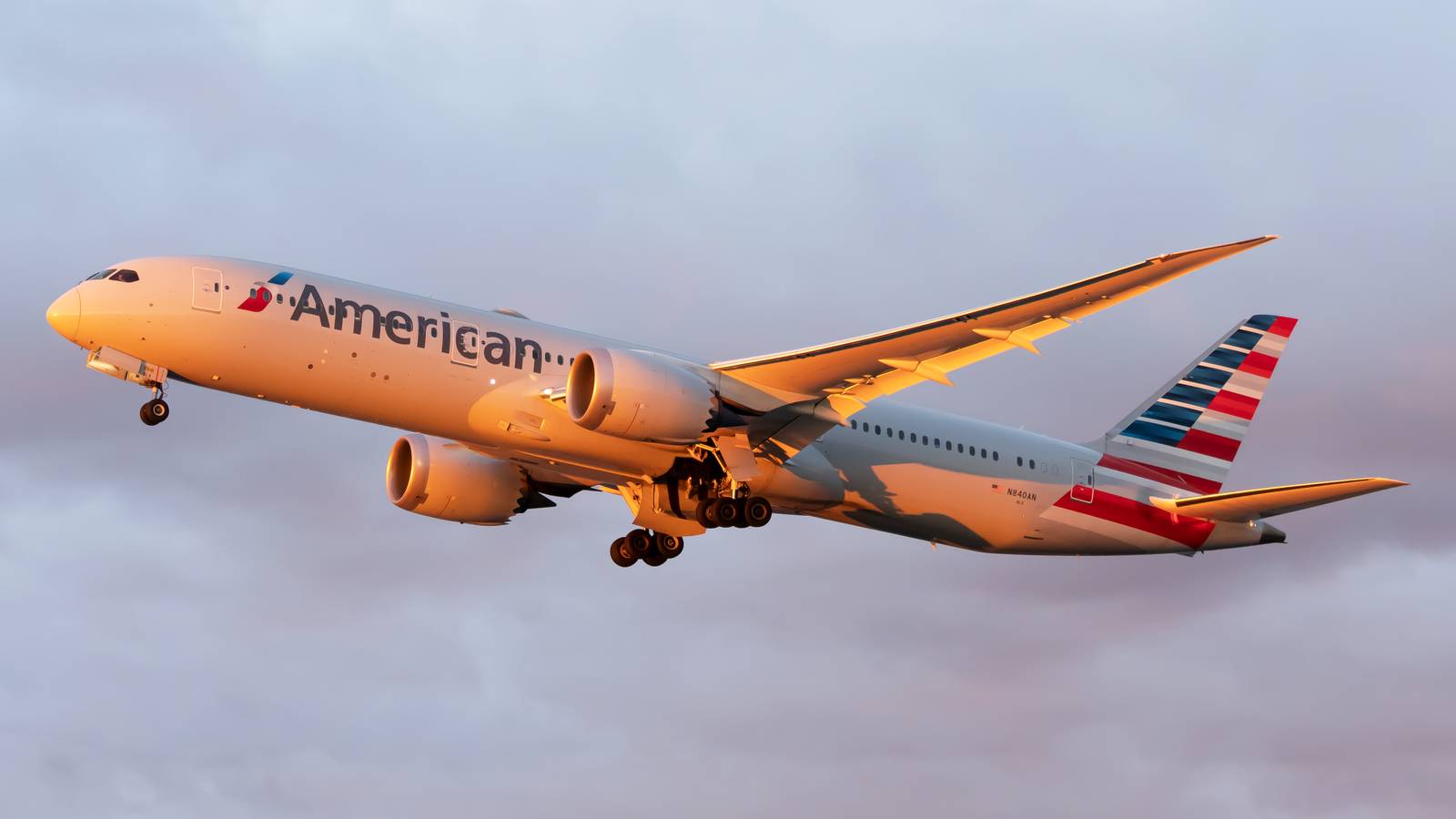 How Do American Airlines' Boarding Groups Work And How To Move Up