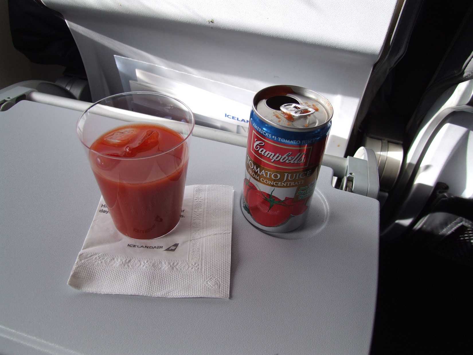 Did You Know: The Secrets Of An Airline Bar Cart