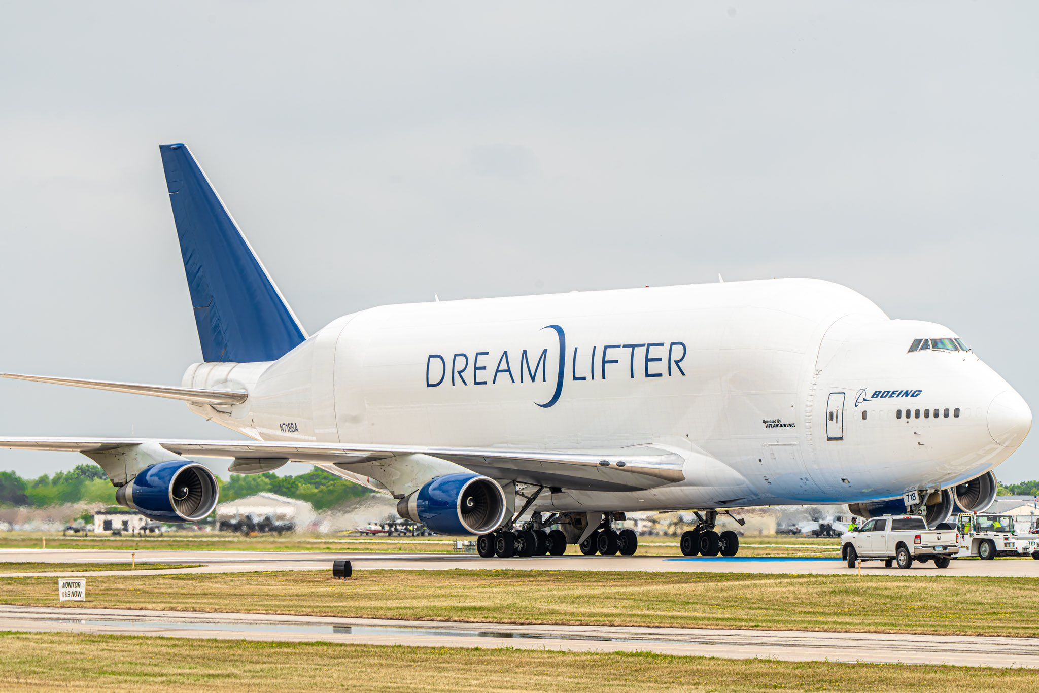 Boeing Takes Its Modified 747 'Dreamlifter' To EAA Airventure 2023