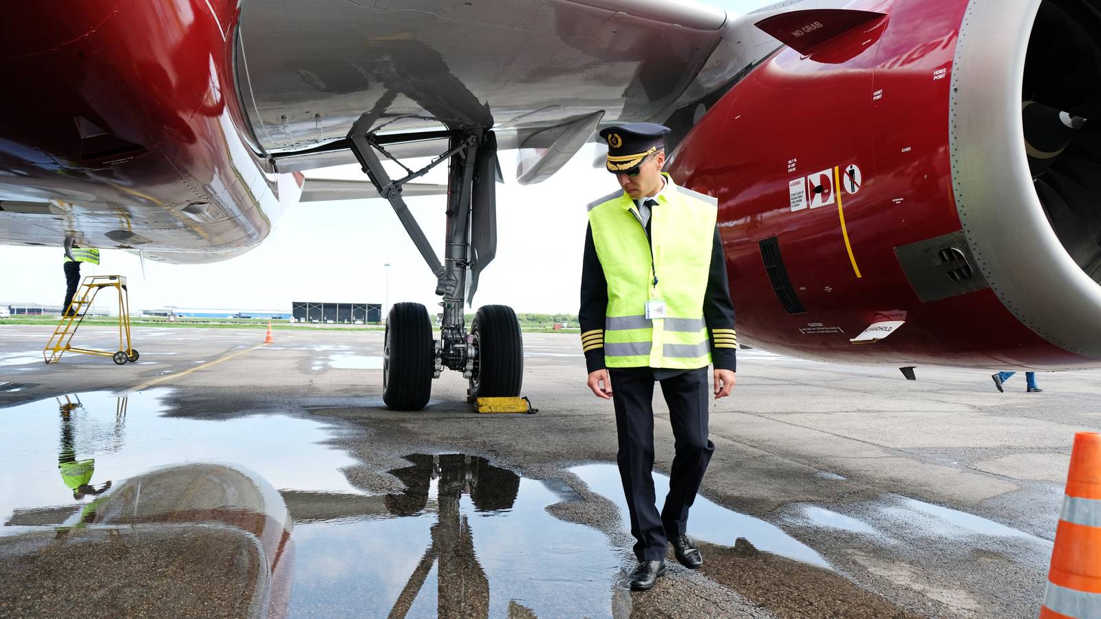 Explained: The Importance Of Type Ratings For Commercial Pilots