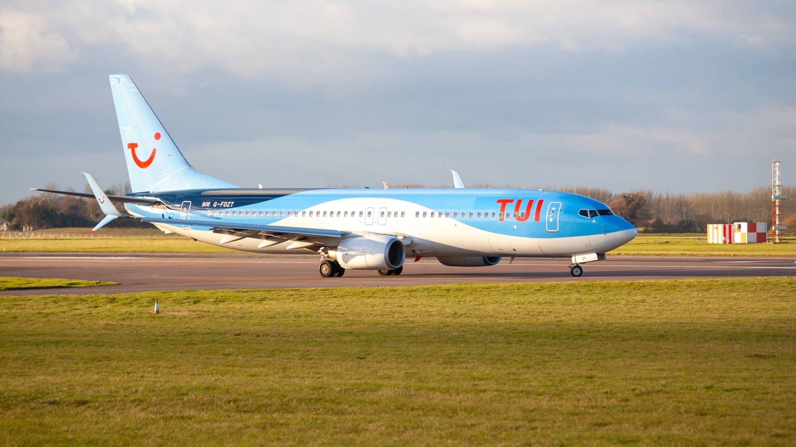 Love Is In The Air: TUI Passengers Get Engaged After Meeting During ...