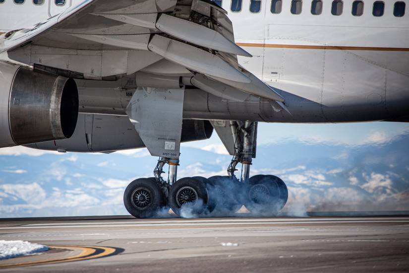 Landing Gear: What Kinds Are There & Which Planes Have The Most Wheels?