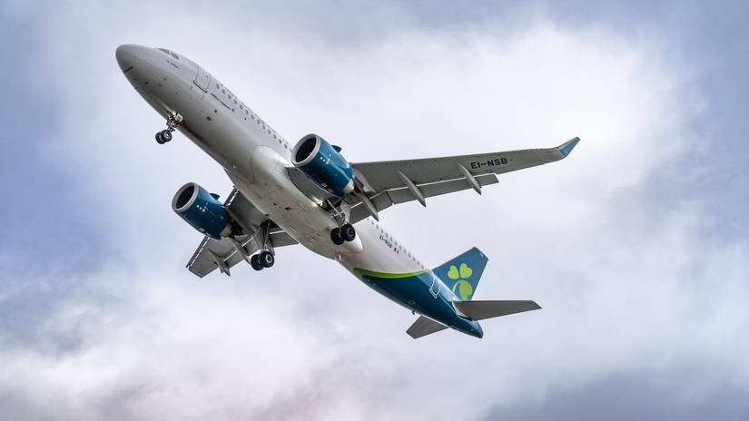 How Hot Or Cold Do Different Parts Of An Aircraft Get While Flying?