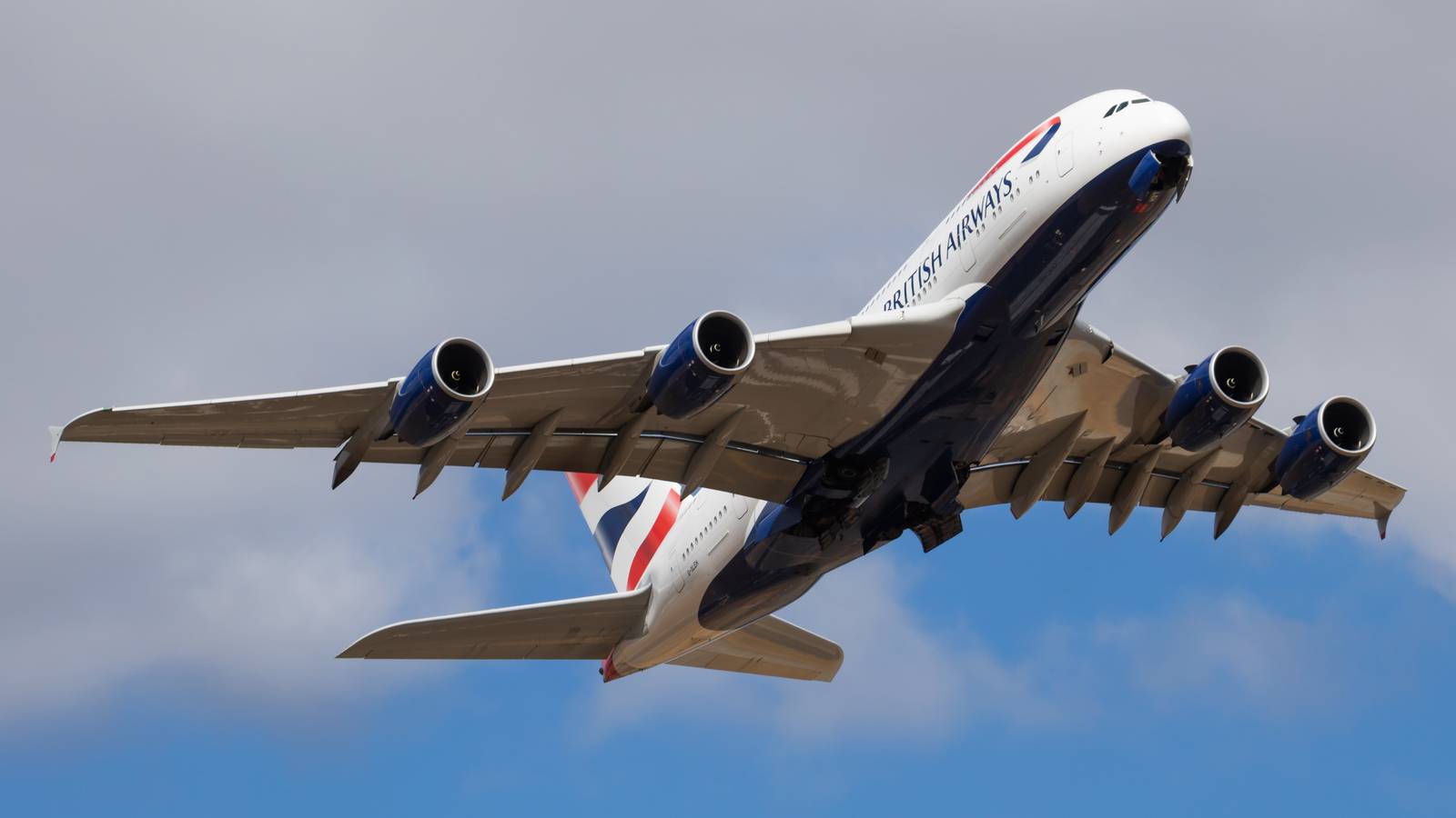 Airbus A380: 5 Facts & Figures About The Superjumbo