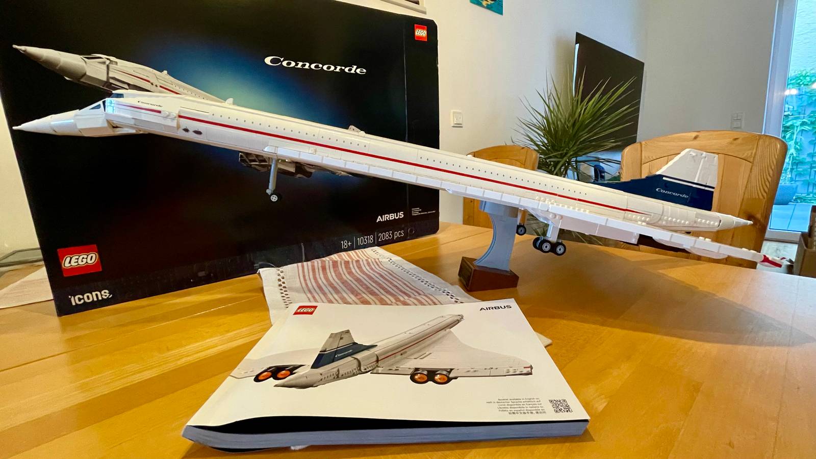 Review: Building LEGO's 2,083 Piece Concorde Model
