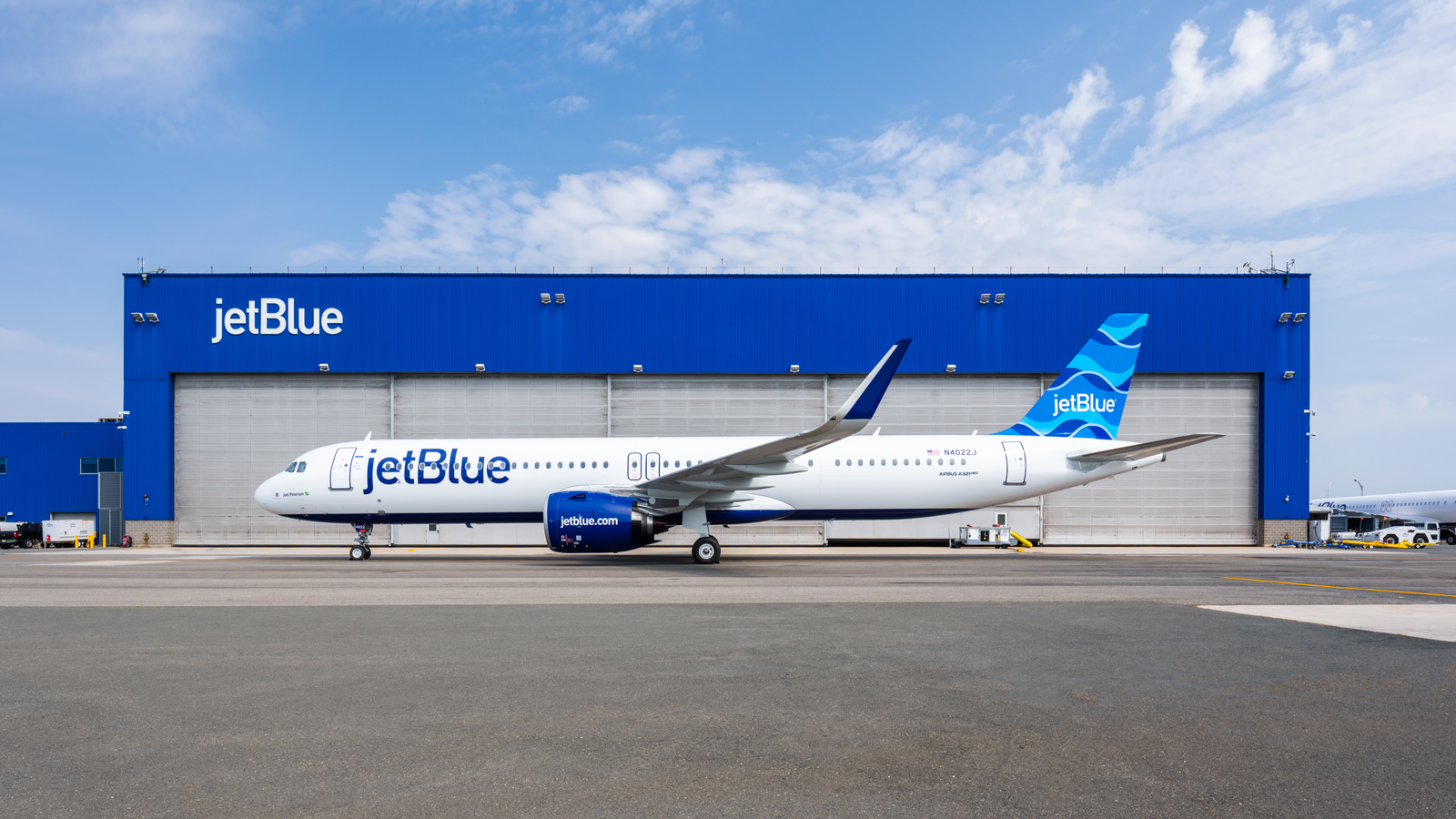 JetBlue Increases Premium Mint Service Routes Amid European Cuts