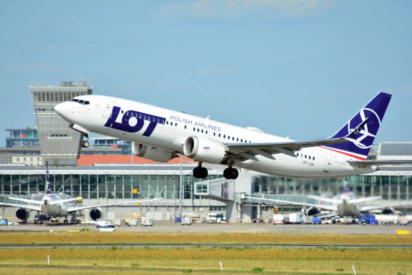 LOT Polish Airlines To Take On 11 More Boeing 737 MAXs By Mid-2025