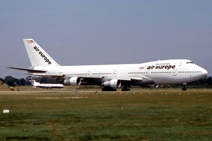 Which Aircraft Types Did The First Pan-European Carrier Air Europe Operate?