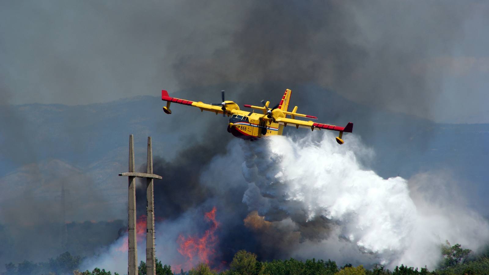 Aerial Firefighting - How Does It Work?