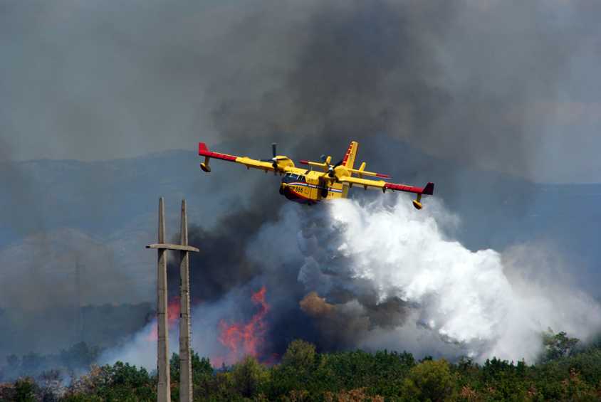 Examined: The Top Aerial Firefighting Companies In The US & The Planes ...
