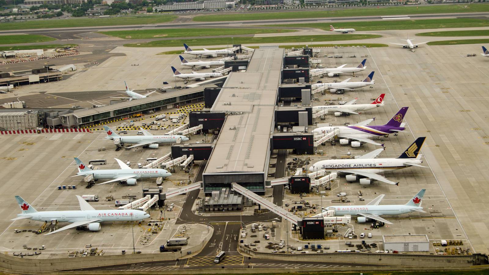 What Happened To London Heathrow's Six Runway Layout?