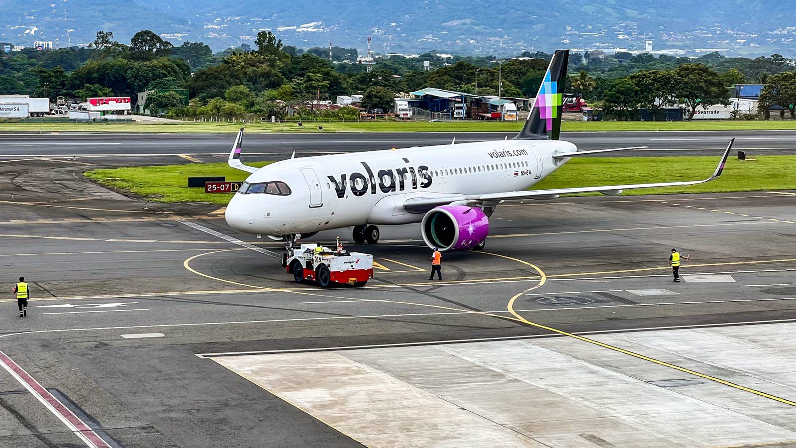 Volaris Expects Growth To Slow Due To Pratt & Whitney Engine Inspections
