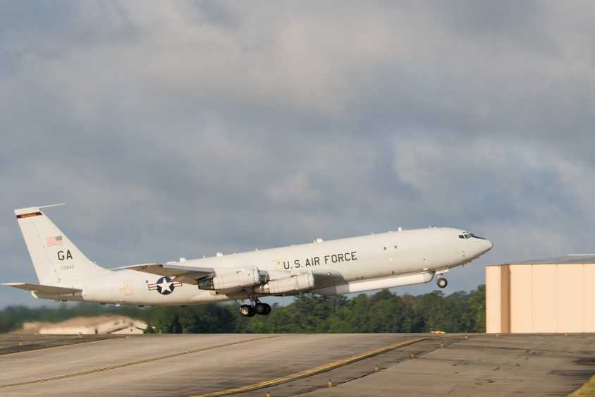 The Ultimate Guide To E-8C JSTARS: Joint Surveillance Target Attack ...