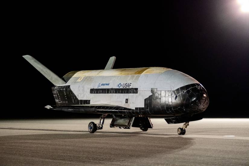 What Aircraft Does NASA Use Besides Its Boeing 747 Telescope?