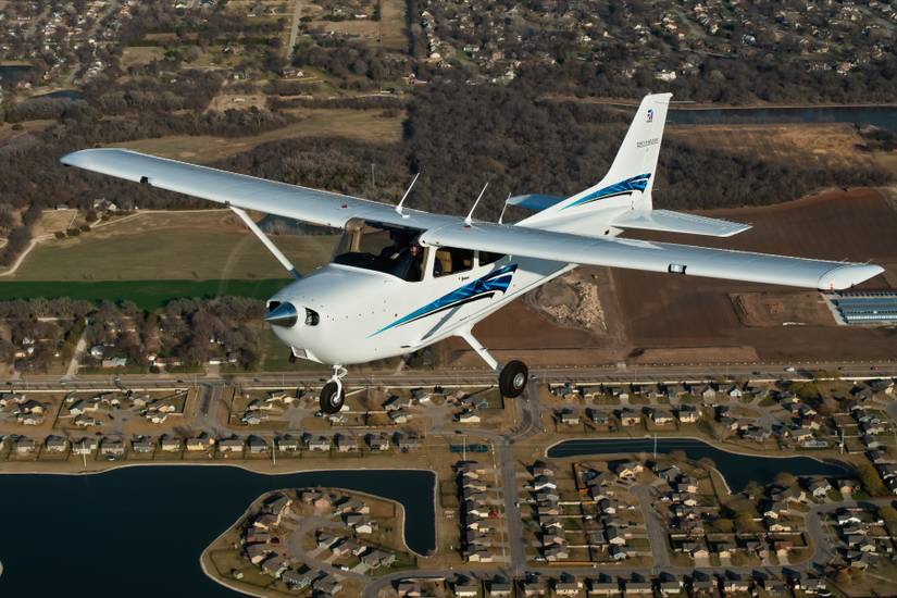 The Cessna Skyhawk: A Complete History