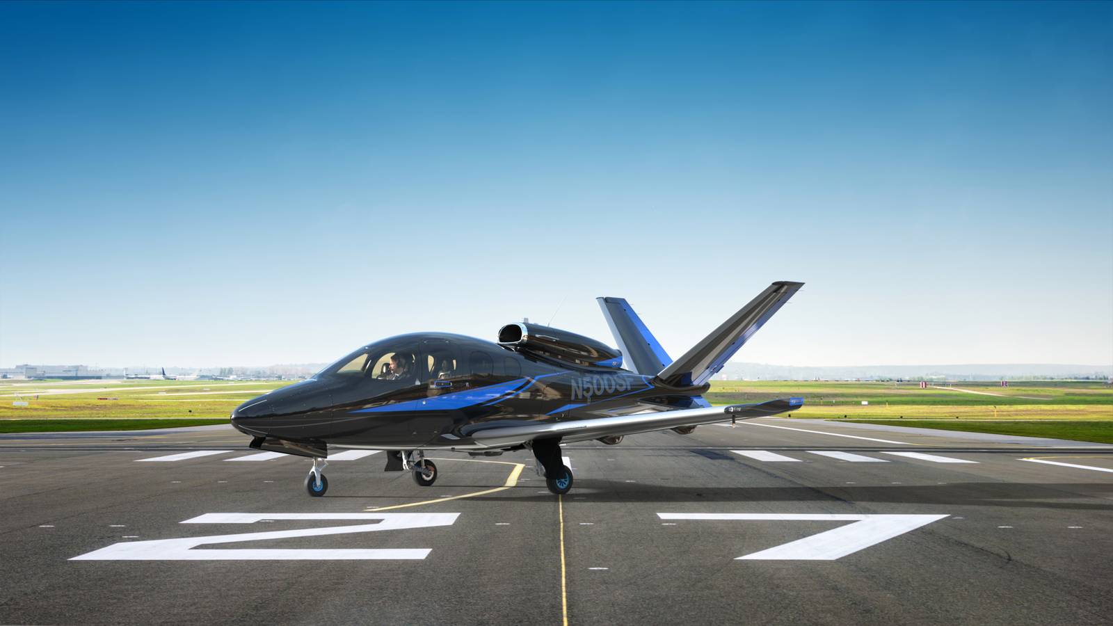 Cirrus Delivers Its 500th SF50 VisionJet Private Plane