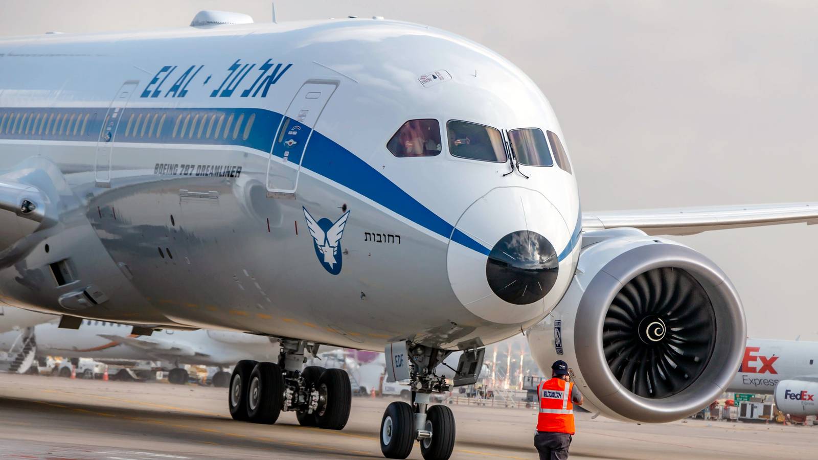 EL AL Carries Stranded Passengers In Boeing 737 & 787 Crew Seats