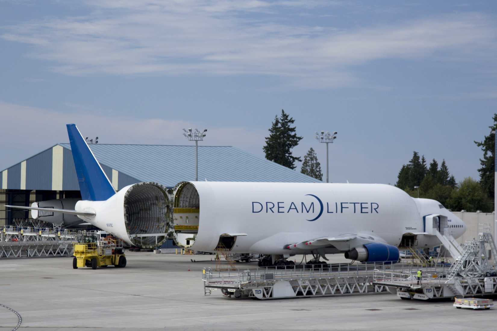 Why Did Boeing Build The 747 Dreamlifter?