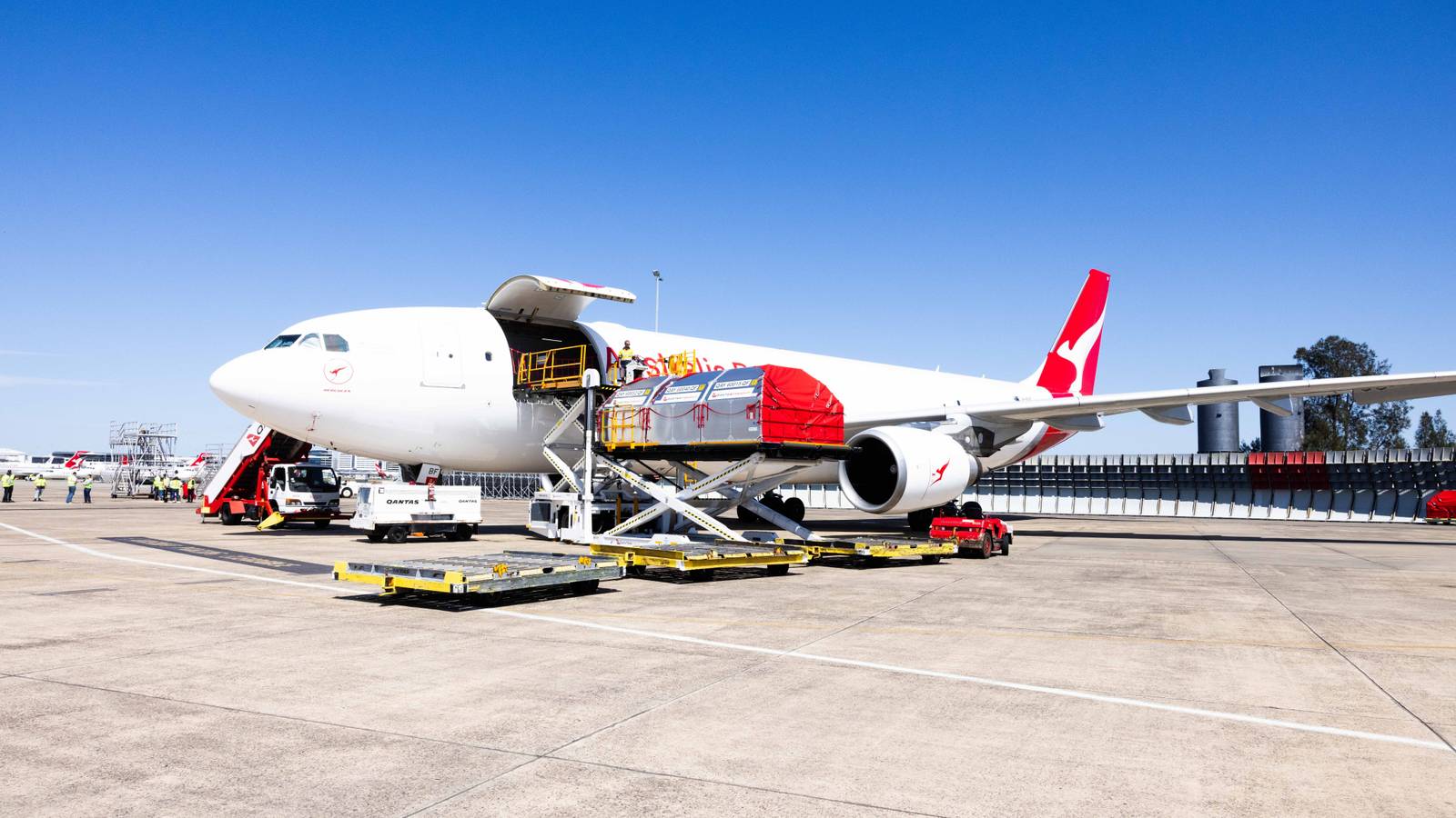 Qantas And Australia Post Add Converted Airbus A330P2F