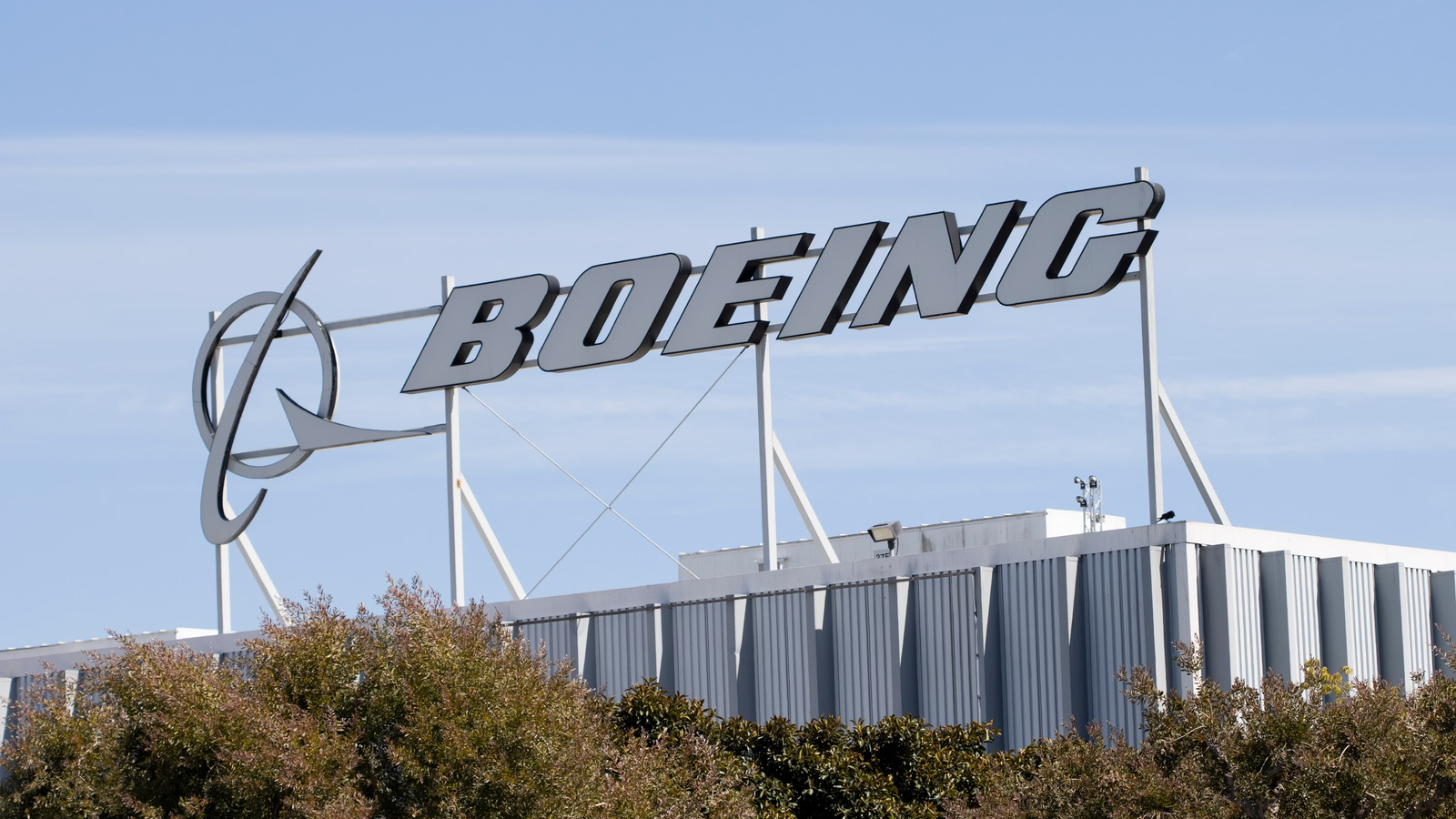 5 Key Aspects Of Boeing's Activities In El Segundo, California