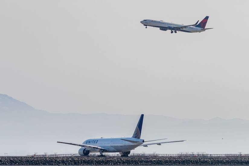 Parallel Runways: 5 Rules That Define How They're Used