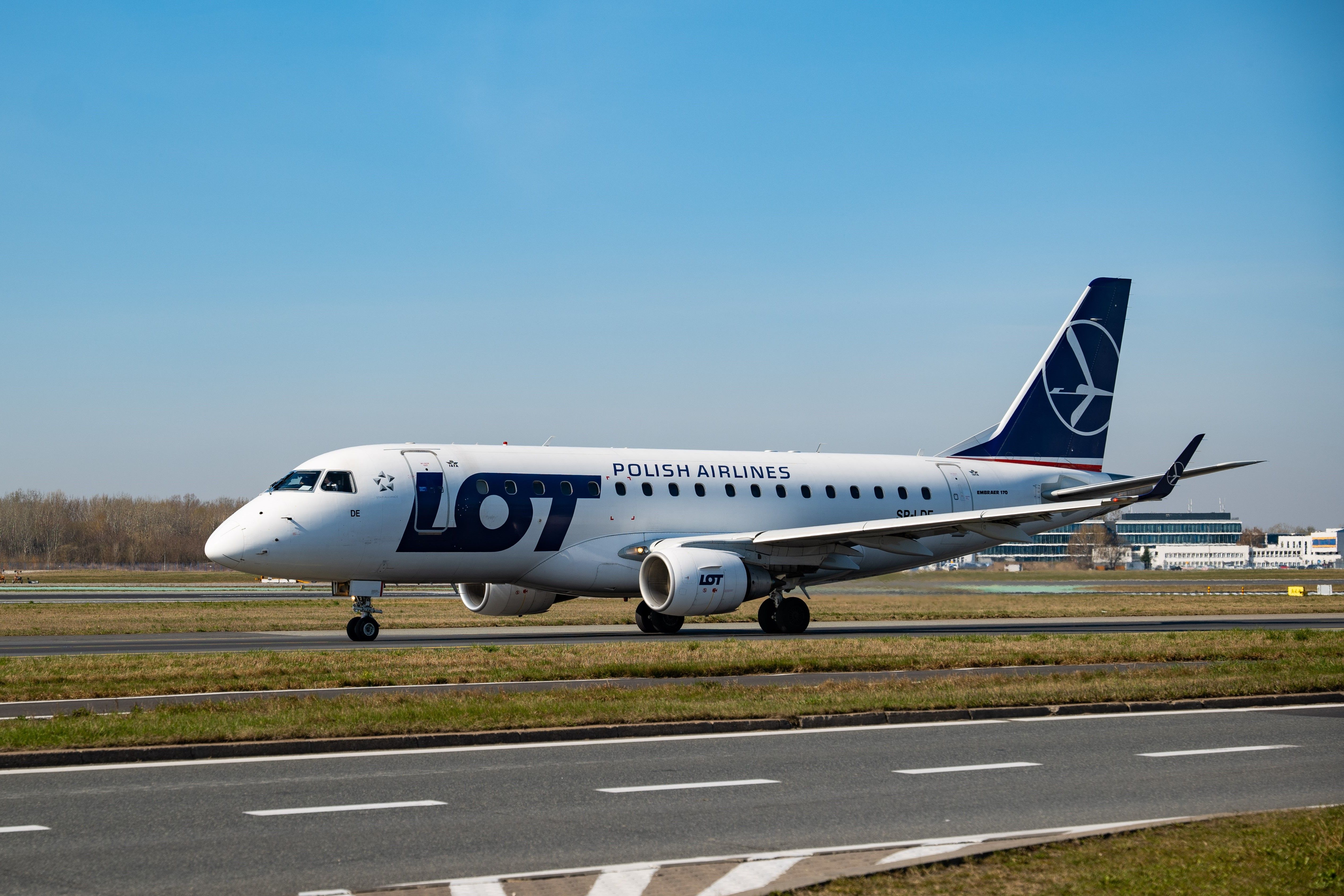 Airbus Bids On A220s For LOT Airlines 84 Regional Aircraft Tender