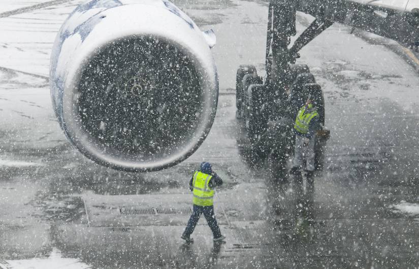 5 Ways Cold Weather Influences Aircraft Engine Performance