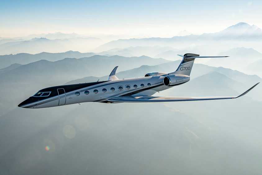 Top 5: The Fastest Large Private Jets In 2024