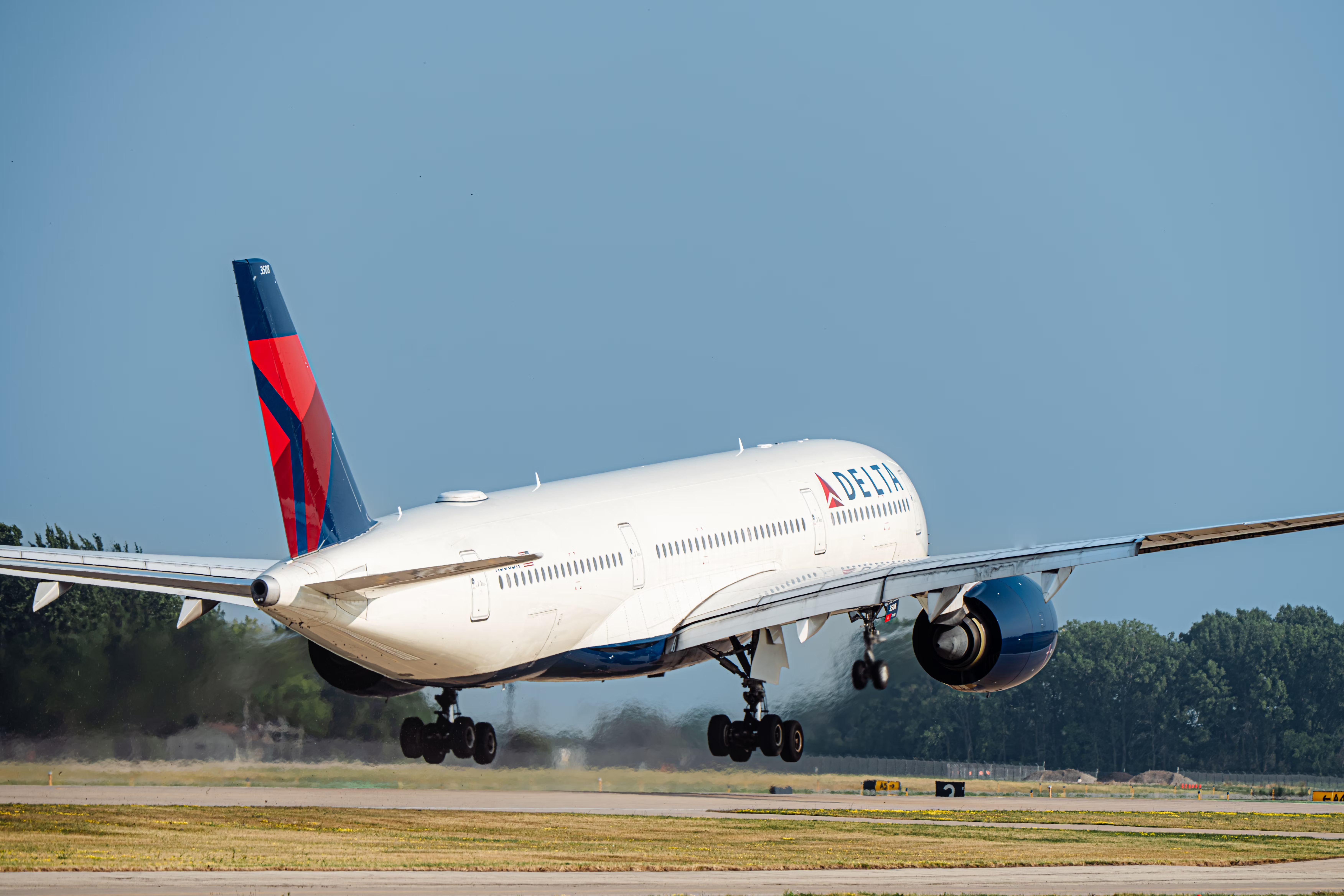 How To Earn Delta SkyMiles On Airlines Outside The SkyTeam Alliance