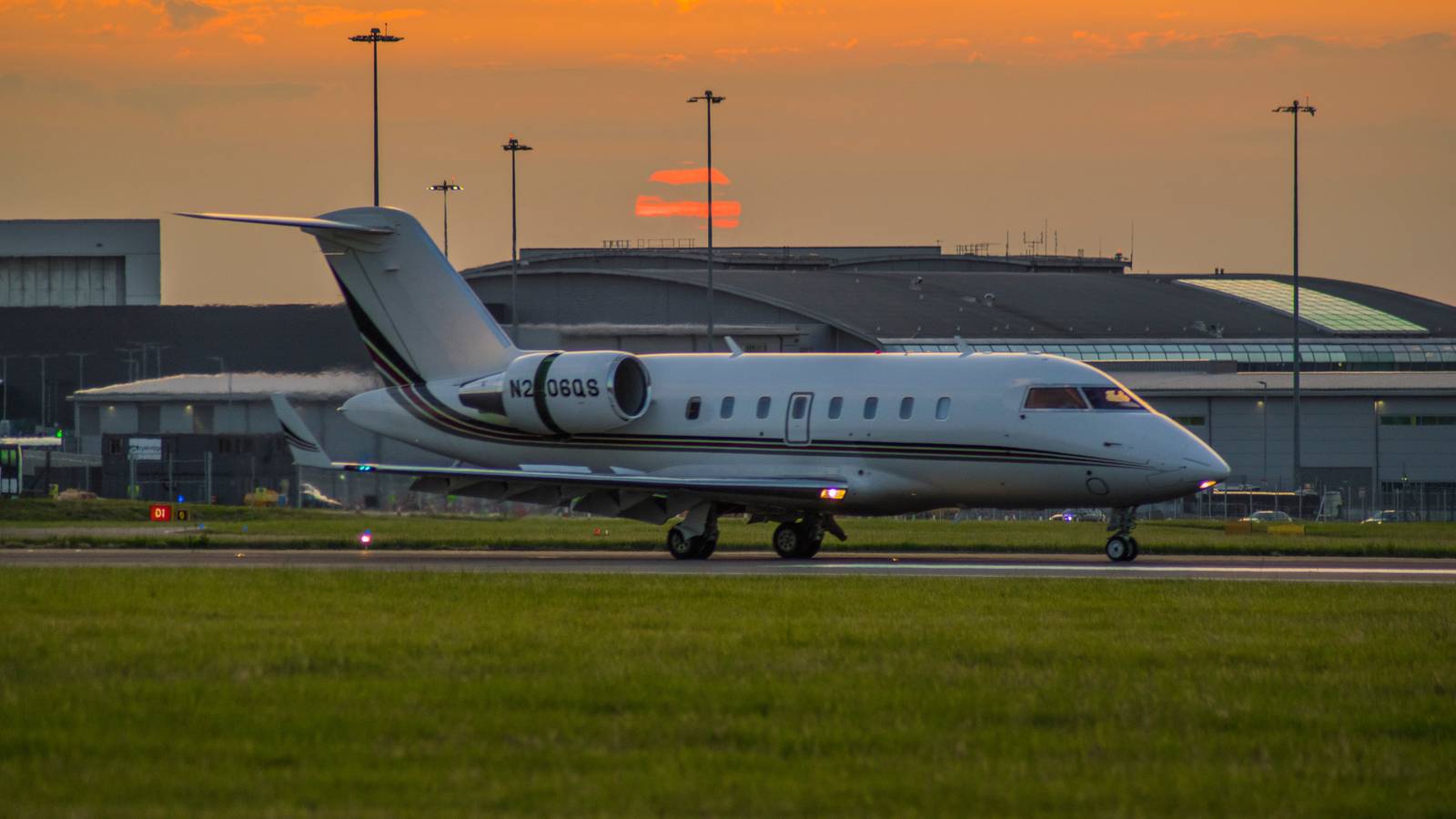 Why Does London Luton Airport Handle So Many Private Jets?