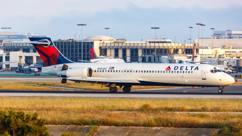Delta Air Lines To Lay Off Corporate Staff Despite Record Revenues