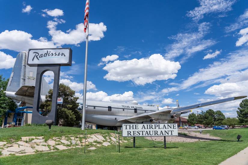 Examined: The Airplane Restaurant In Colorado Springs In A 70-Year-Old ...