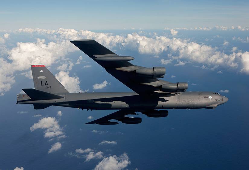 Why Does The B-52 Need 8 Engines?