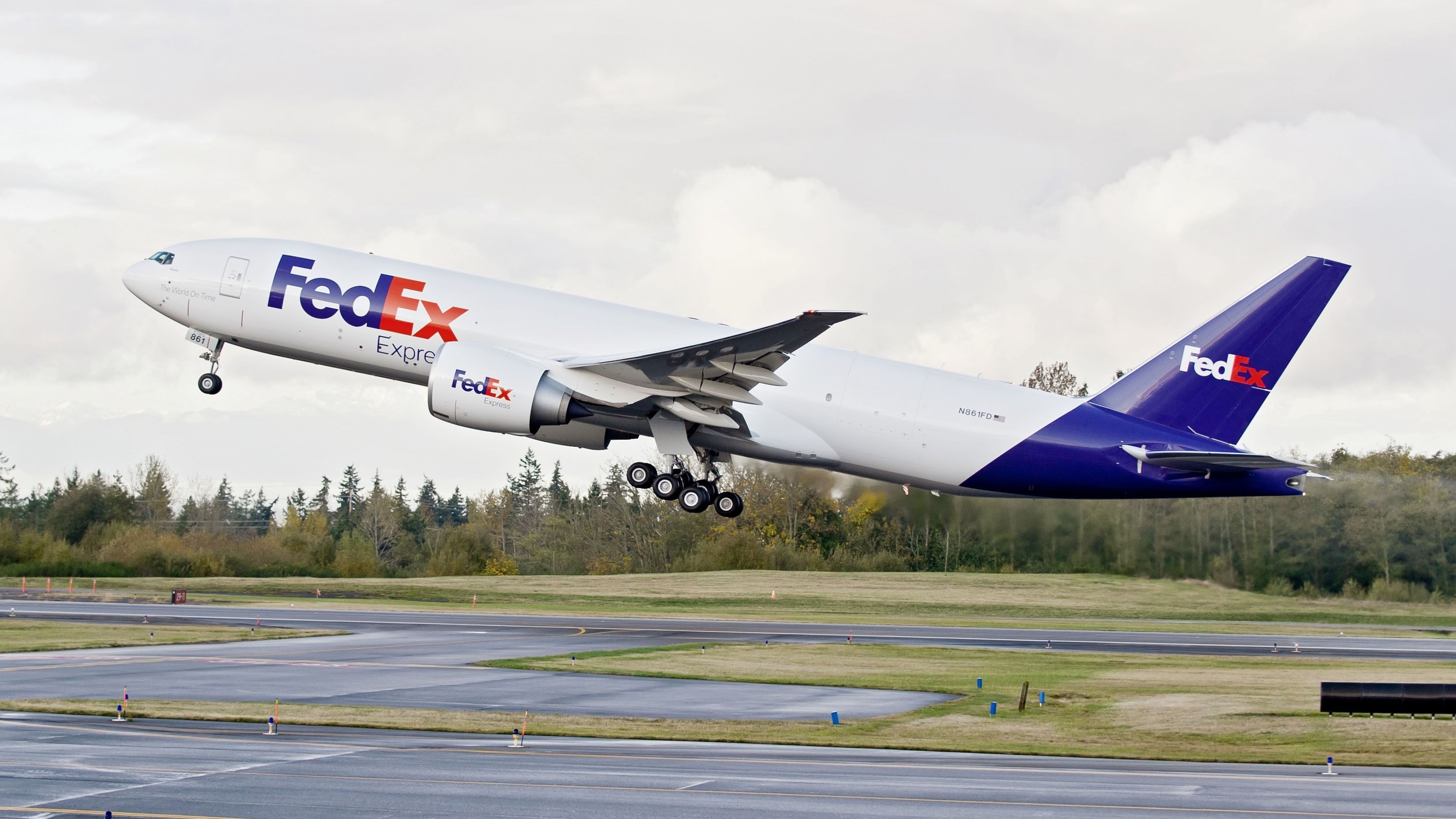 FedEx Is Encouraging Pilots To Move To American Airlines Regional Carrier PSA