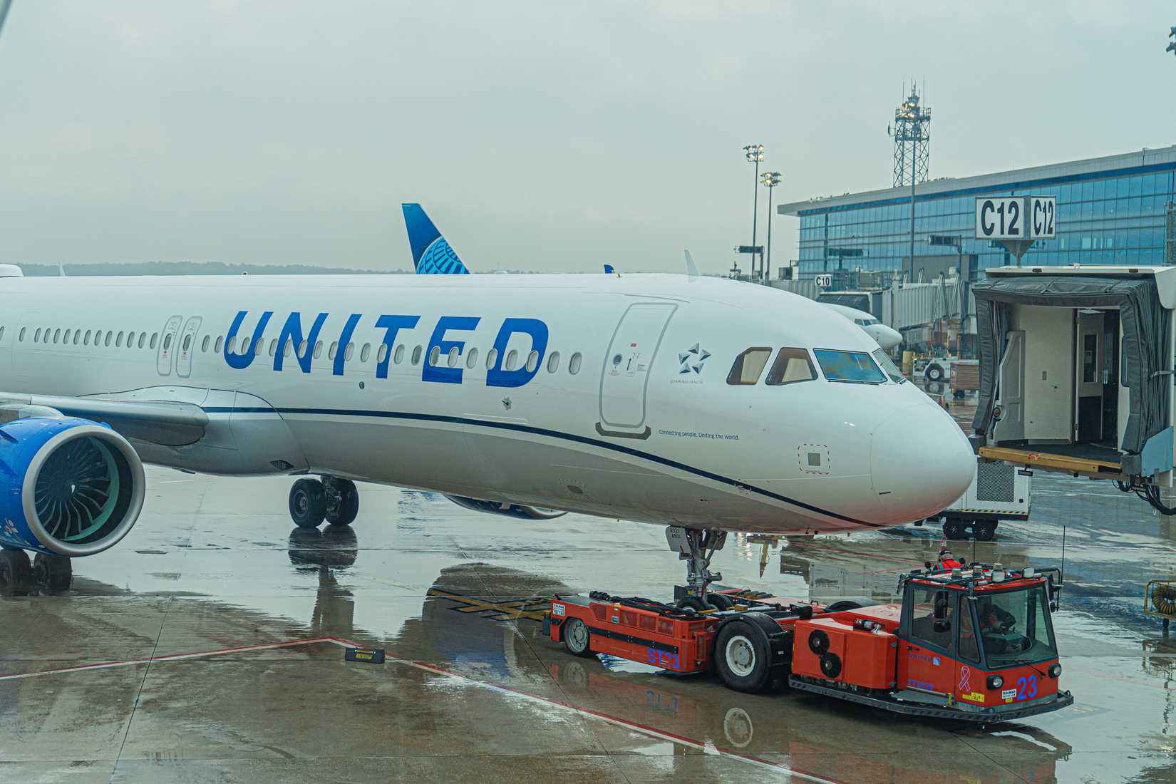 How Does United Airlines Configure Its Boeing 777s?