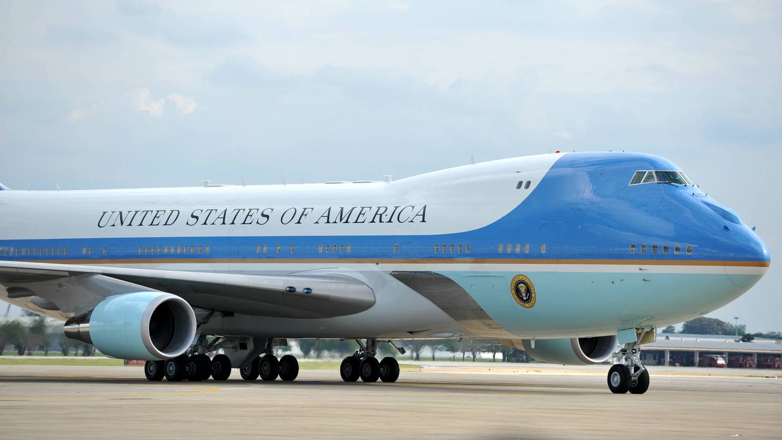 Air Force One - Everything You Need To Know About The Next Presidential Jet