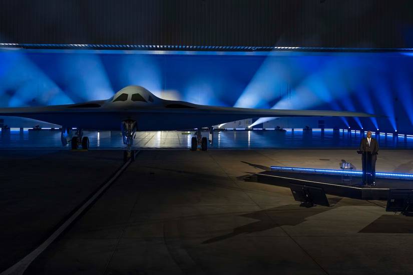 5 Fast Facts About The USAF's Next-Gen B-21 Raider Strike Stealth Bomber