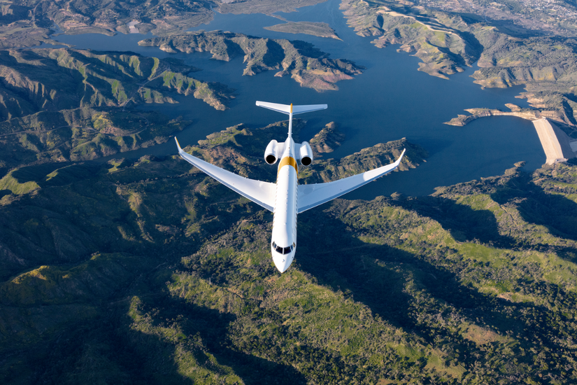 Examined: The Advantages Of High-Altitude Flying For Private Jets
