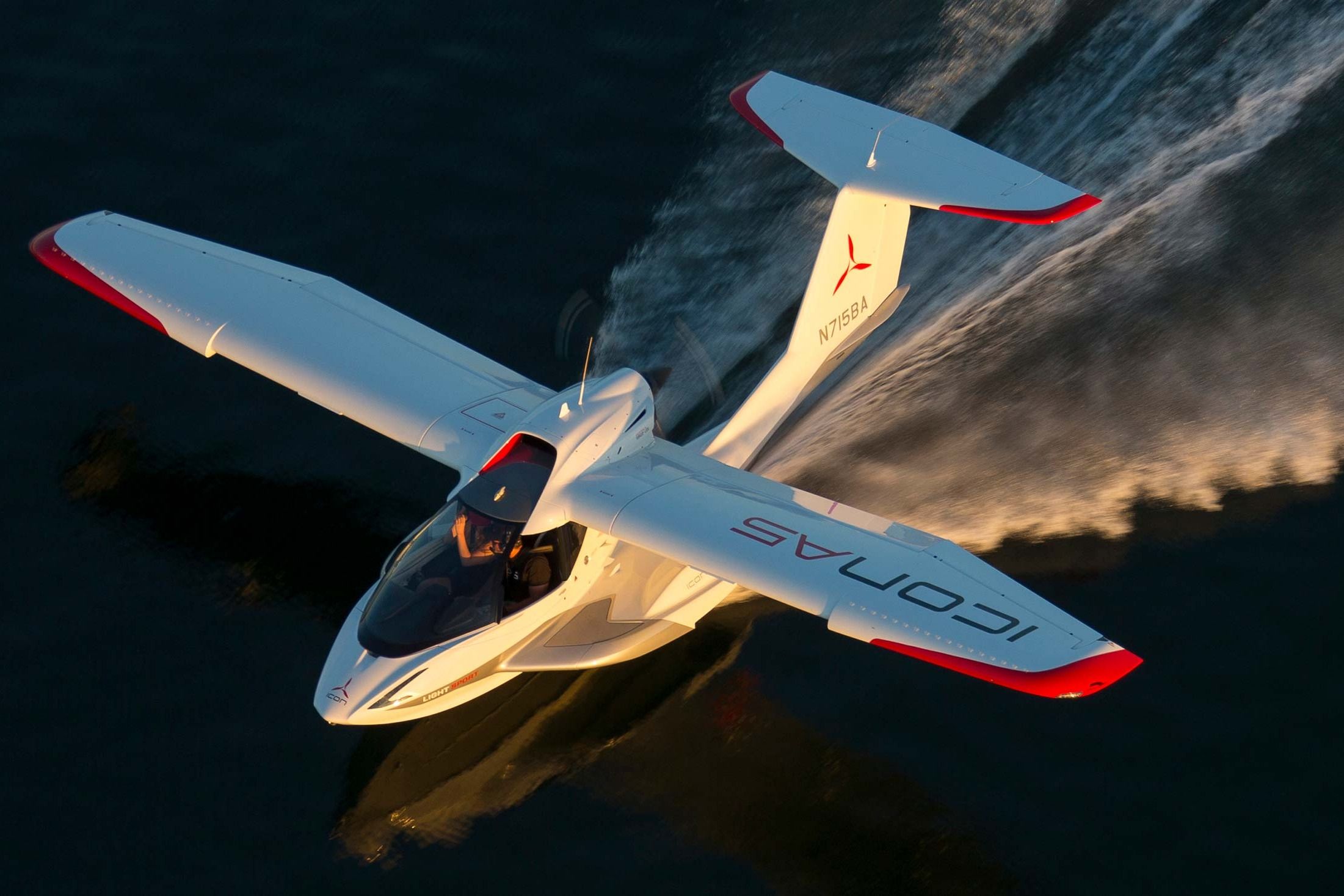 5 Features That Make The Icon A5 Such A Unique Aircraft