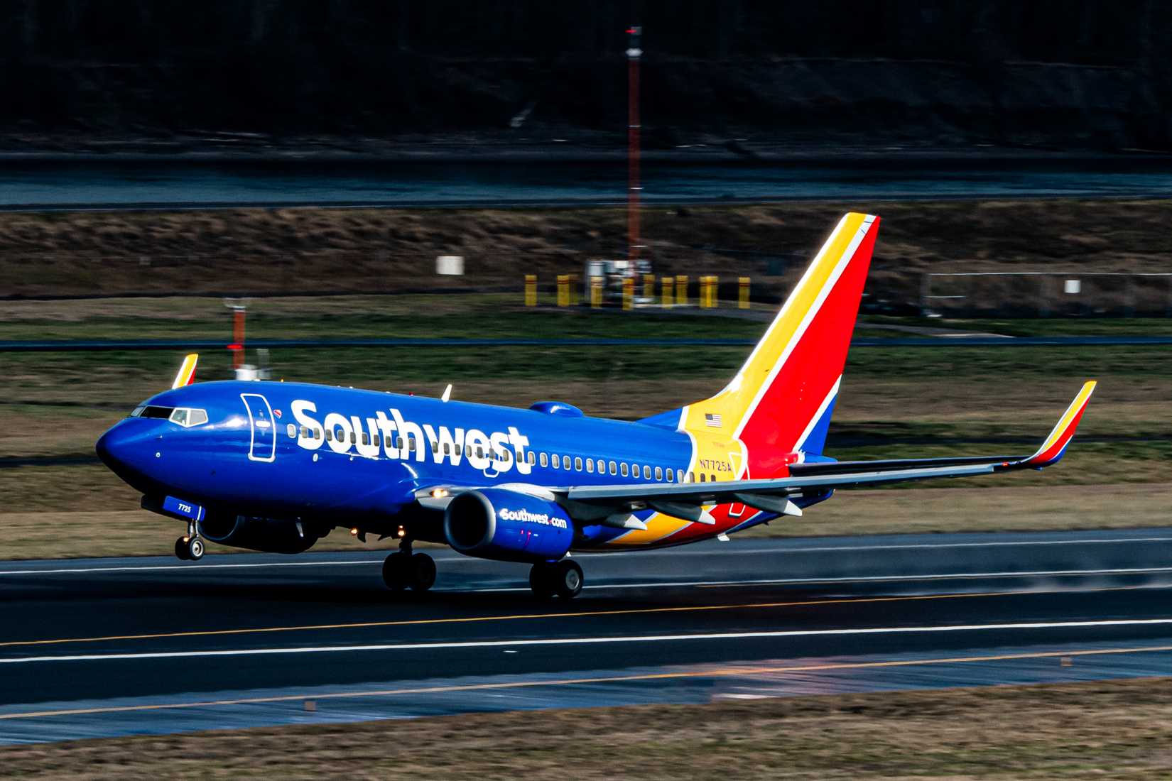 how many 737 700 does southwest have