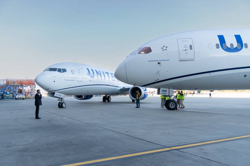 Major Blow: United Airlines Tells Boeing To Stop Building MAX 10s And ...