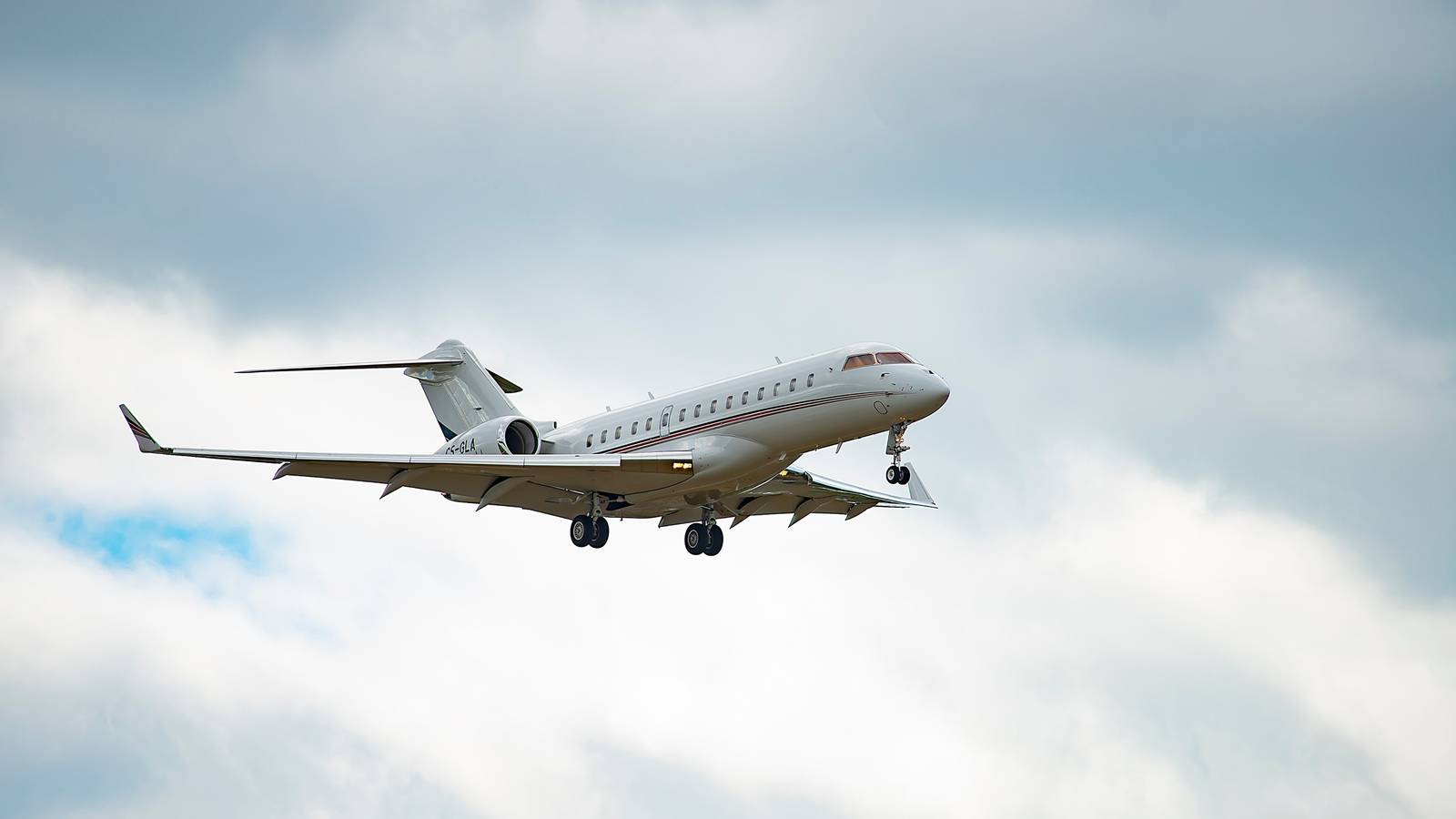 How Much Does A Bombardier Global 6000 Cost?