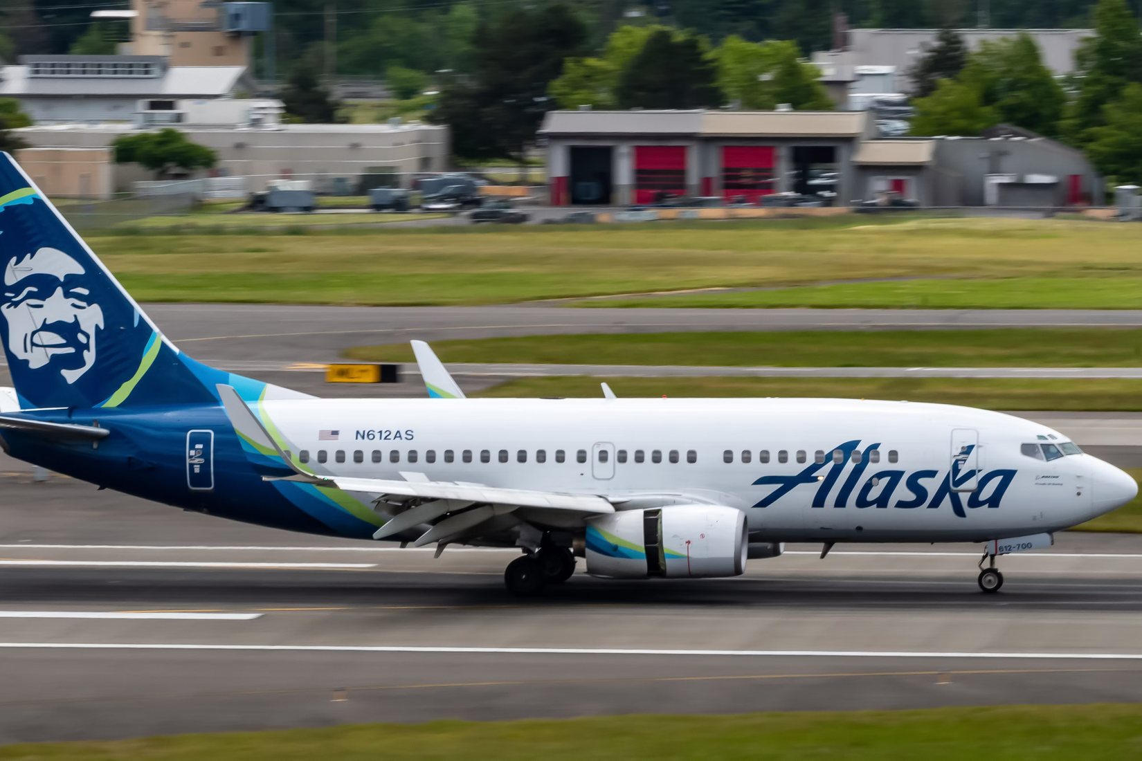 How To Use Alaska Airlines Miles On Partner Flights: The Simple Flying ...