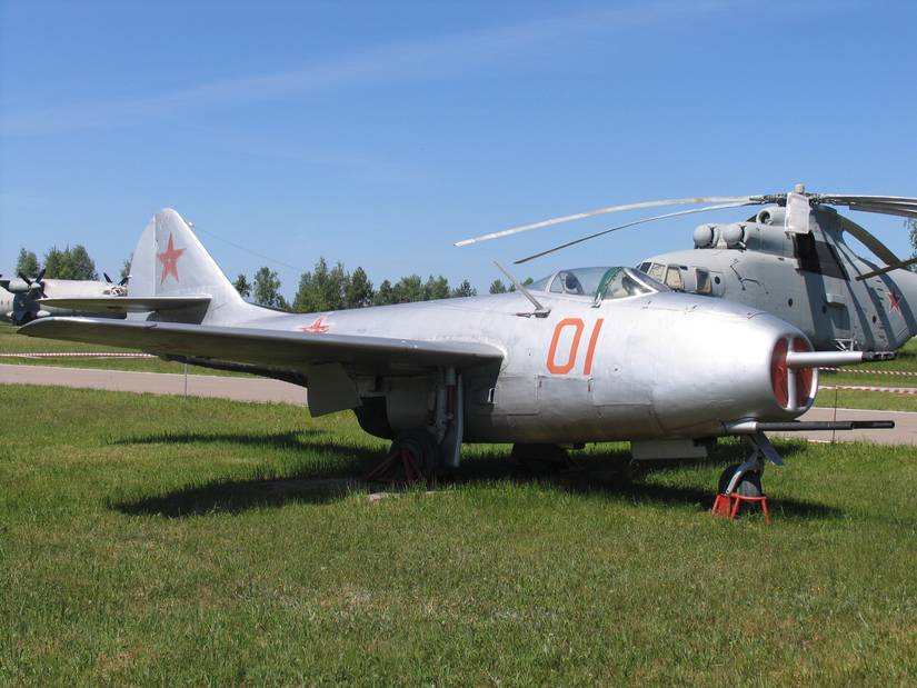 Russian Fighter Jet Family: What Does MiG Stand For?