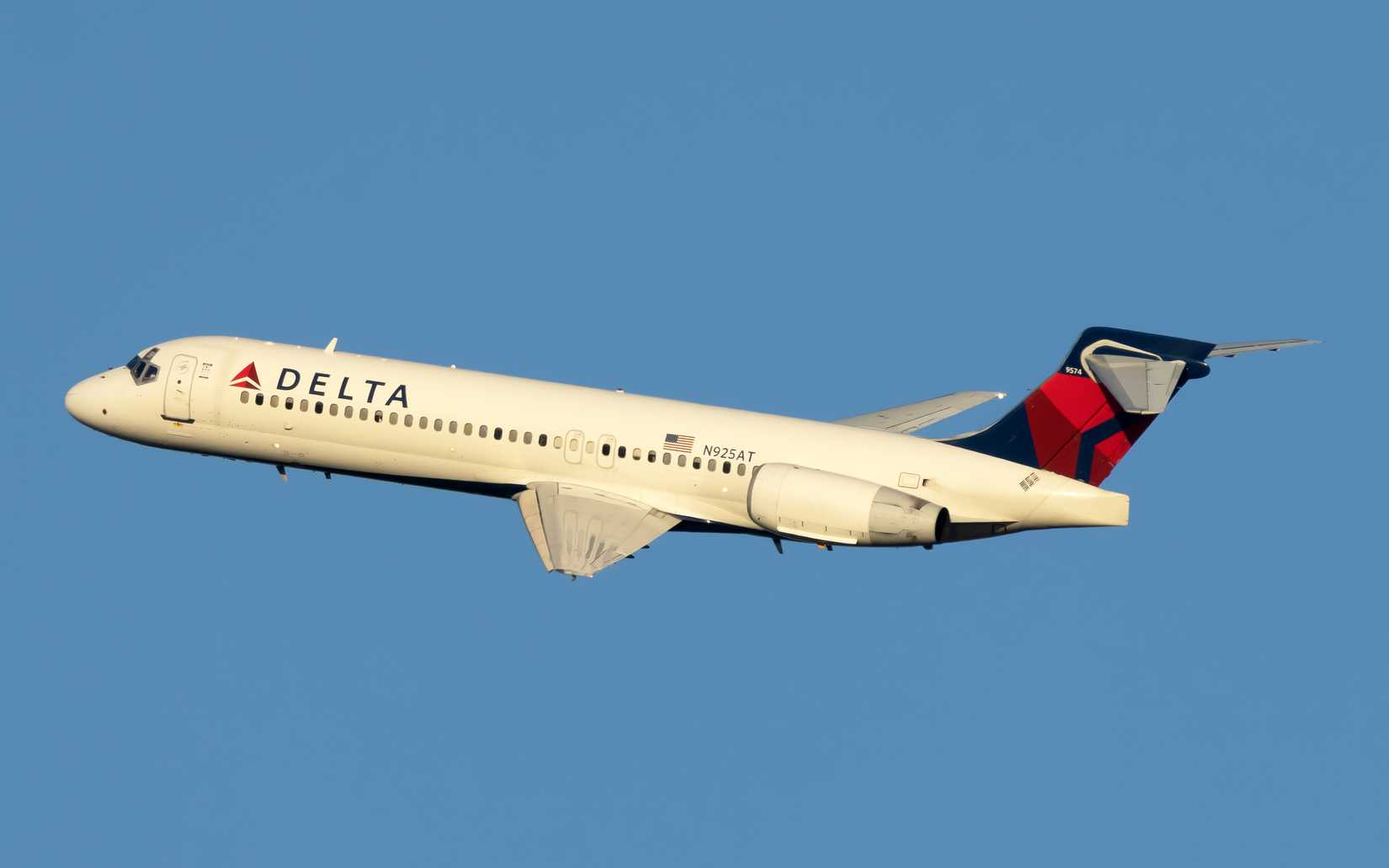 What Happened To Delta Air Lines' Boeing 717 West Coast Operations?